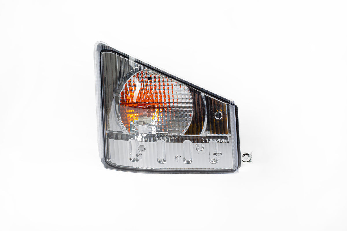 Isuzu NRR/NPR/NQR Turn Signal Lamp — Evertrust Truck Parts